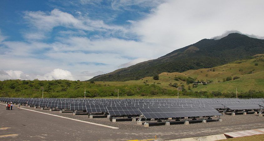 Costa Rica inaugura la primera planta con generación de energía solar ...